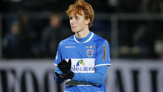 Liverpool to sign 17-year-old Sepp van den Berg - Soccer News