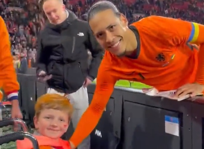 Netherlands captain Virgil van Dijk signs ball and Liverpool shirt for ...