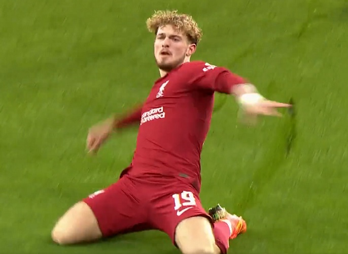 Harvey Elliott stuns Wolves with early strike to send Liverpool through ...