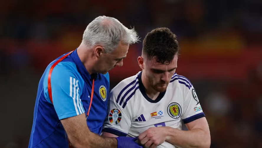 Scotland boss Steve Clarke confirms Andy Robertson shoulder injury ...